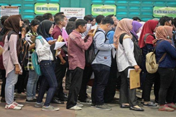 Gen Z Anak Muda Hidup dalam Gelembung Citra; Maka Hasilnya Jutaan Anak ...