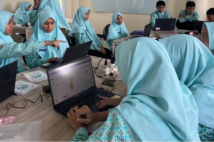 Belajar Coding di Sekolah Tantangan dan Manfaatnya untuk Generasi Z - Media Edukasi Informatif ...